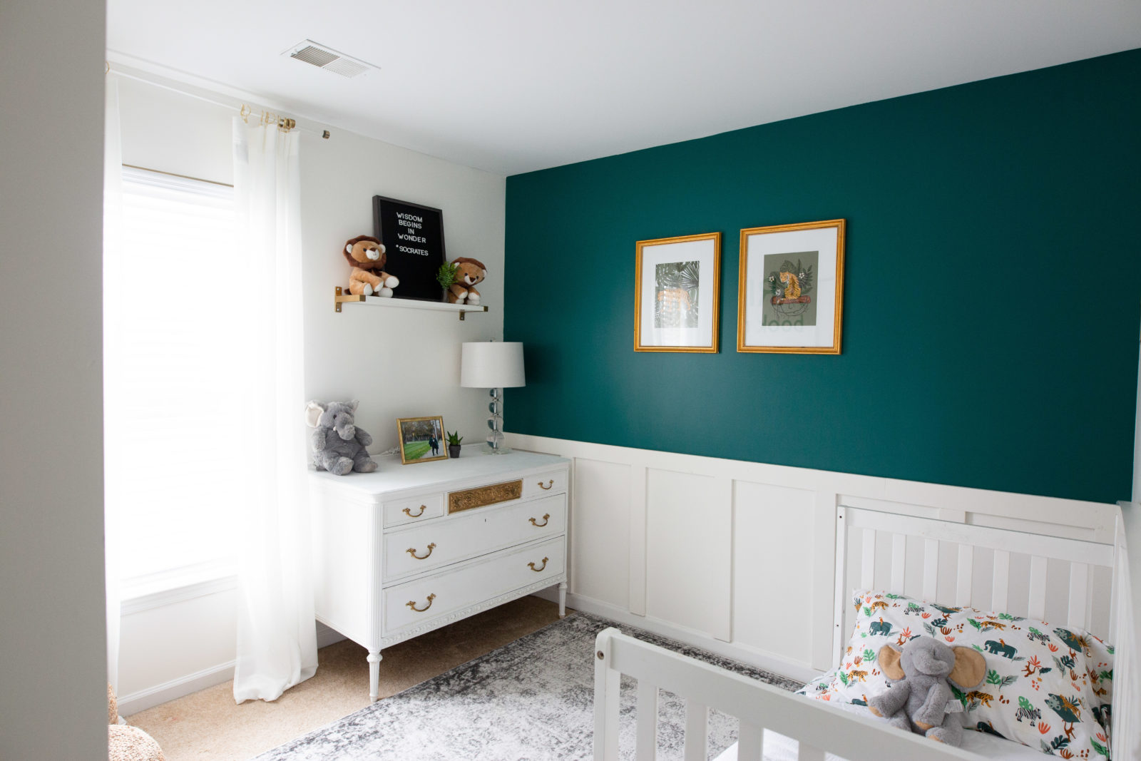 Toddler Bedroom Makeover - diybynikyfoster.com